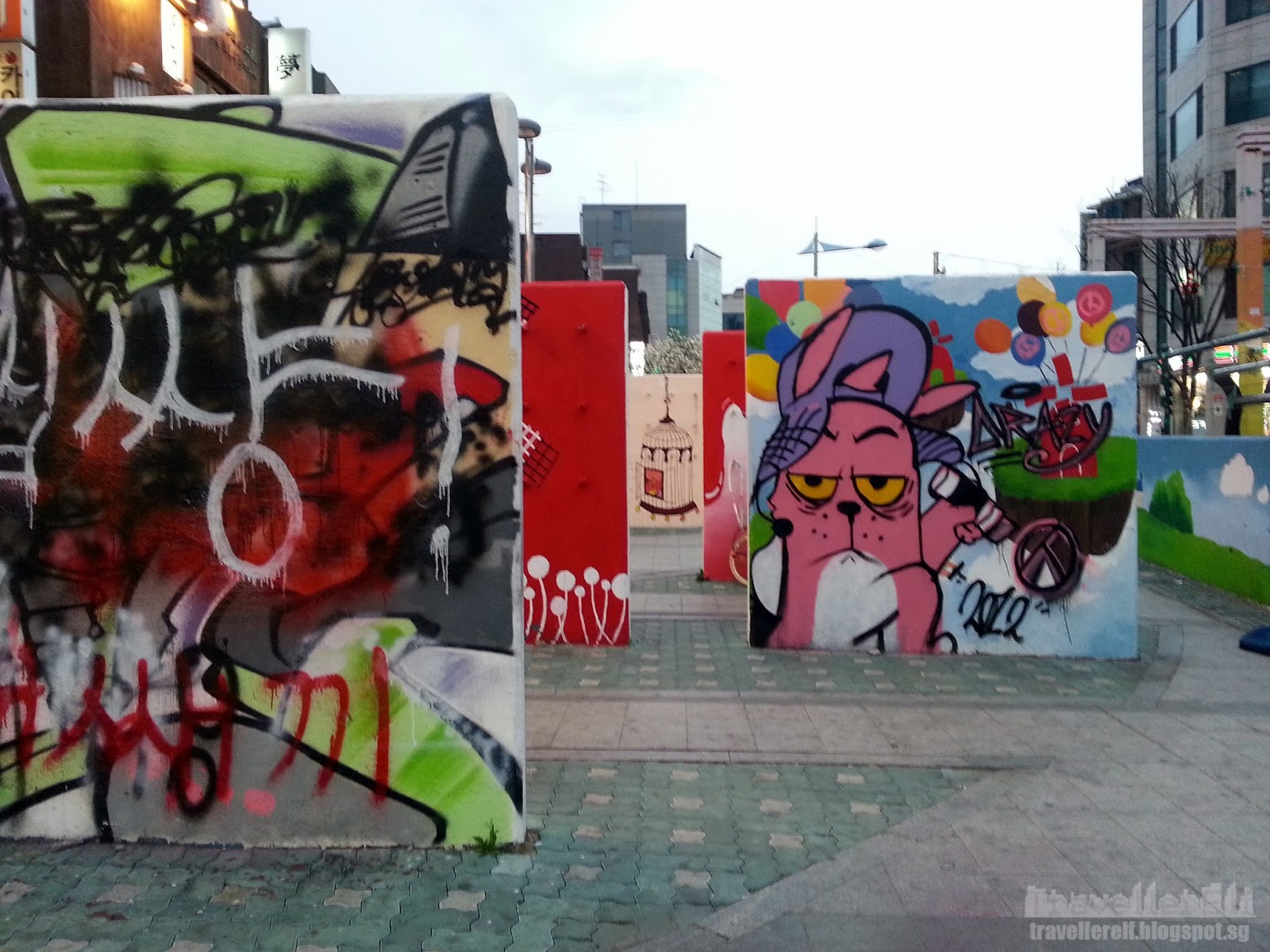 Shopping in Seoul ~ Hongdae (Hongik University Street 홍대) - Travellerelf