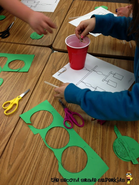 The Second Grade Superkids: Mobile Peas and 3D Glasses!