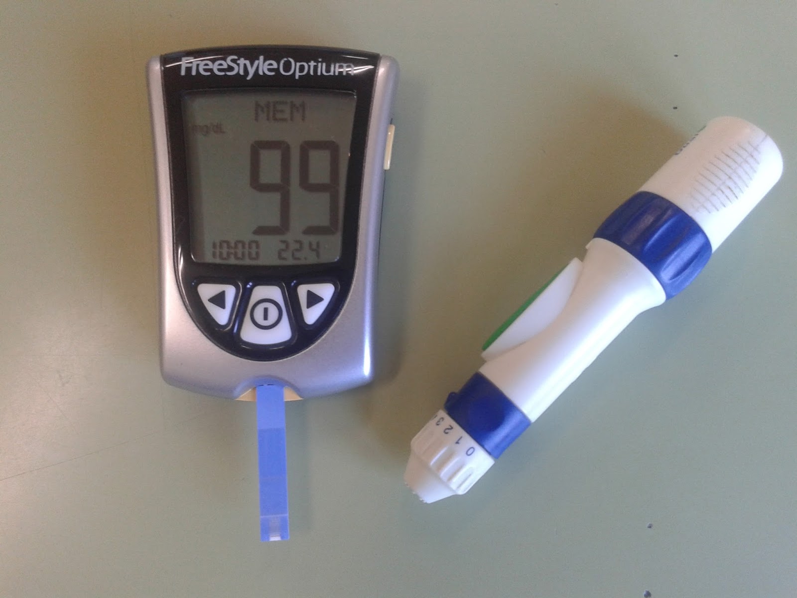 ANSOTANIUS: GLUCÓMETRO