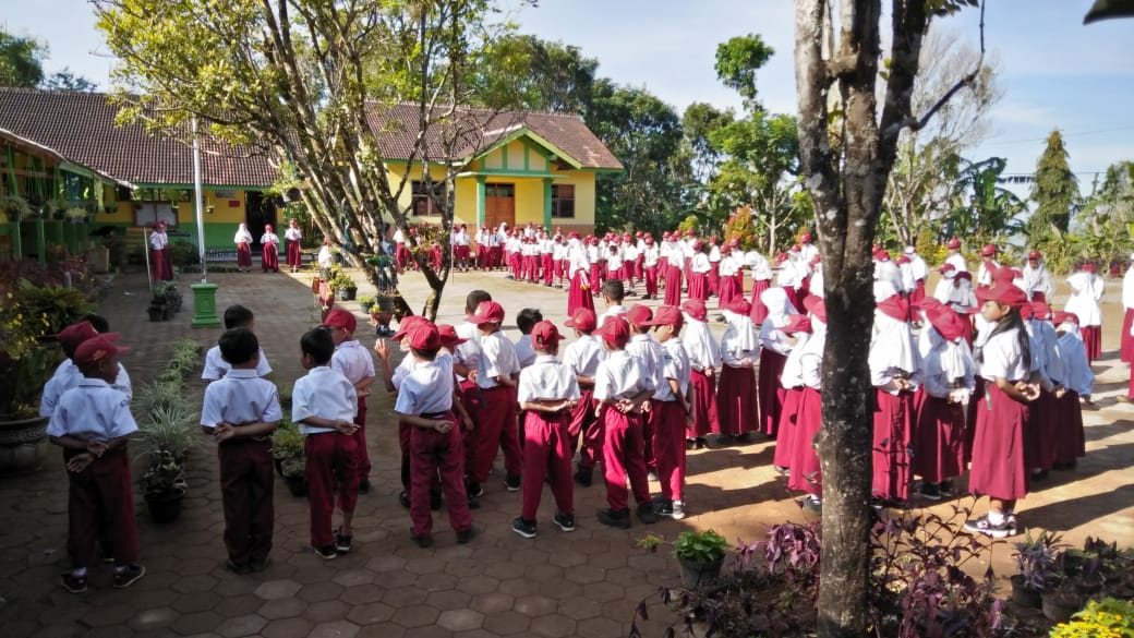 GERAKAN 5R DI SEKOLAH