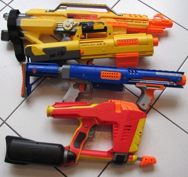 Nerf N-Strike: Reviews: Como Ter uma Guerra Nerf