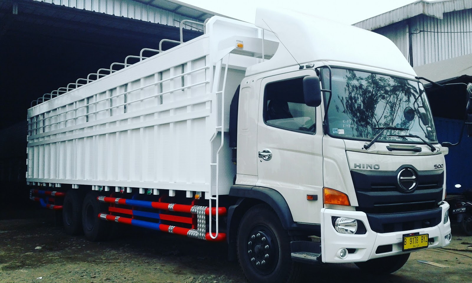 HINO FL 235 JW - HINO RANGER