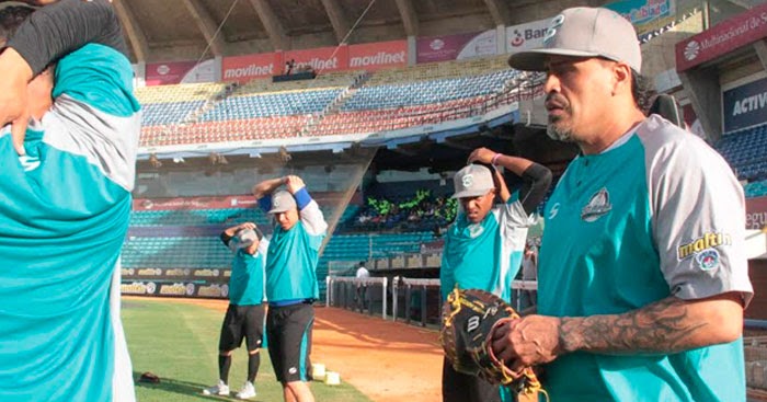 Décimo Inning: Henry Blanco ayudó a motivar a Bravos