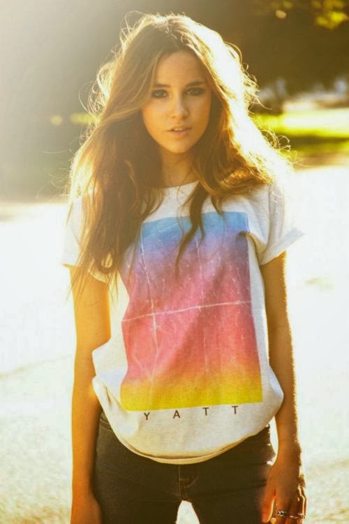 Angels, with black wings.: Personajes.