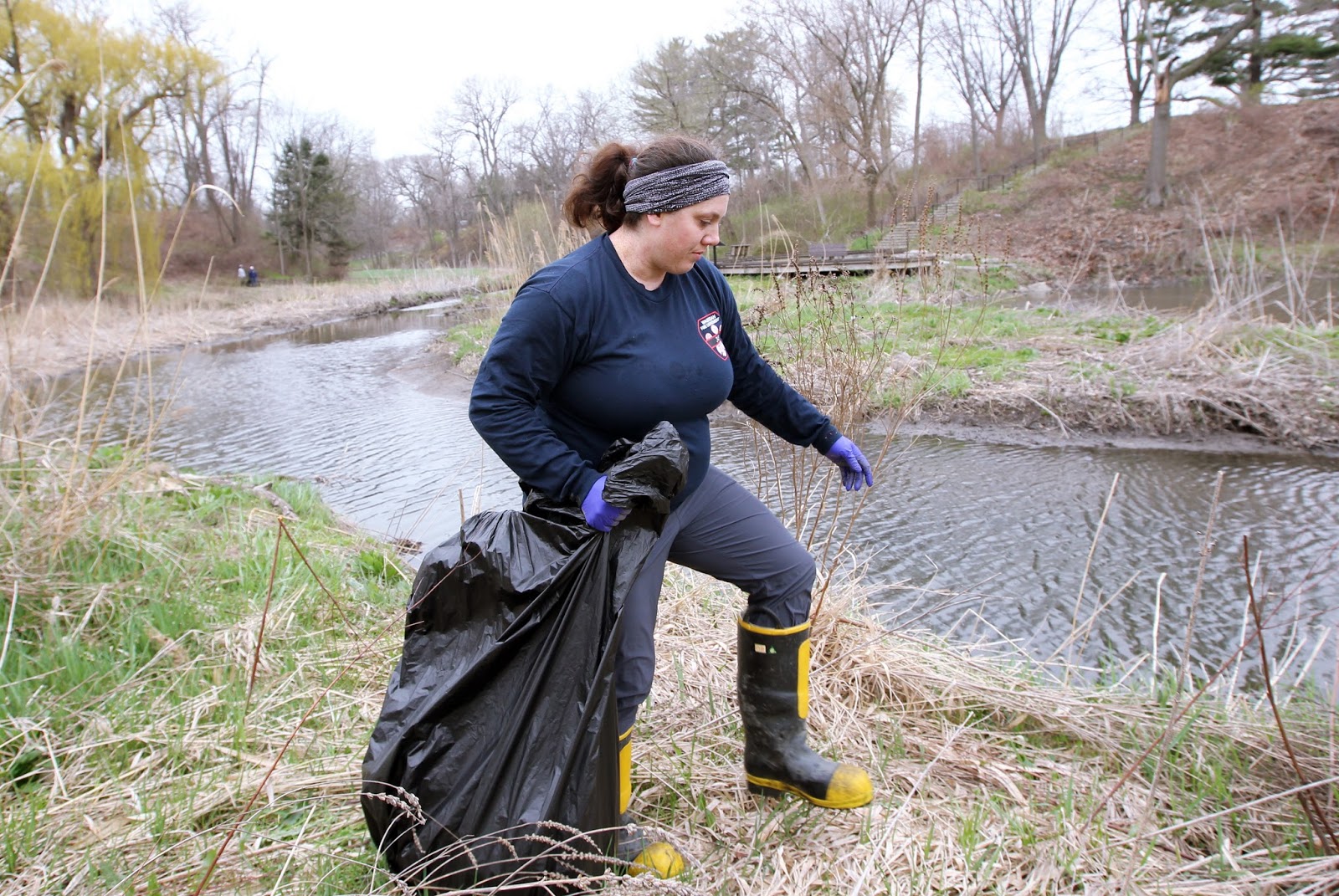 Mark Kodiak Ukena: Waukegan Firefighters Local 473 Clean-Up Roosevelt Park