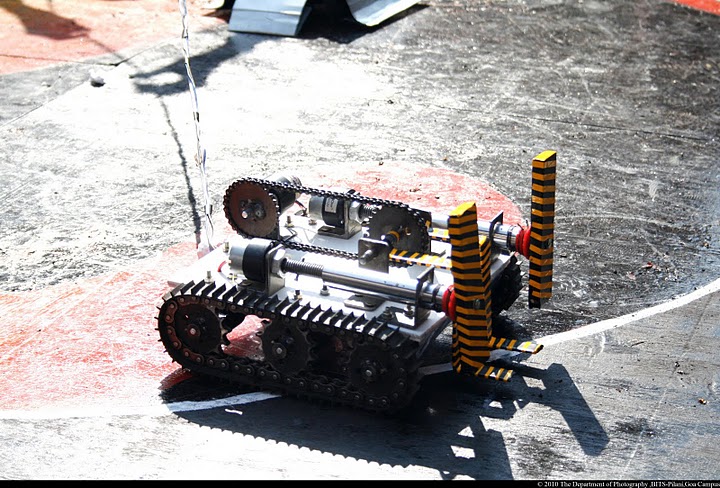ROHIT KADAM: War robot using chain-sprocket as a drive