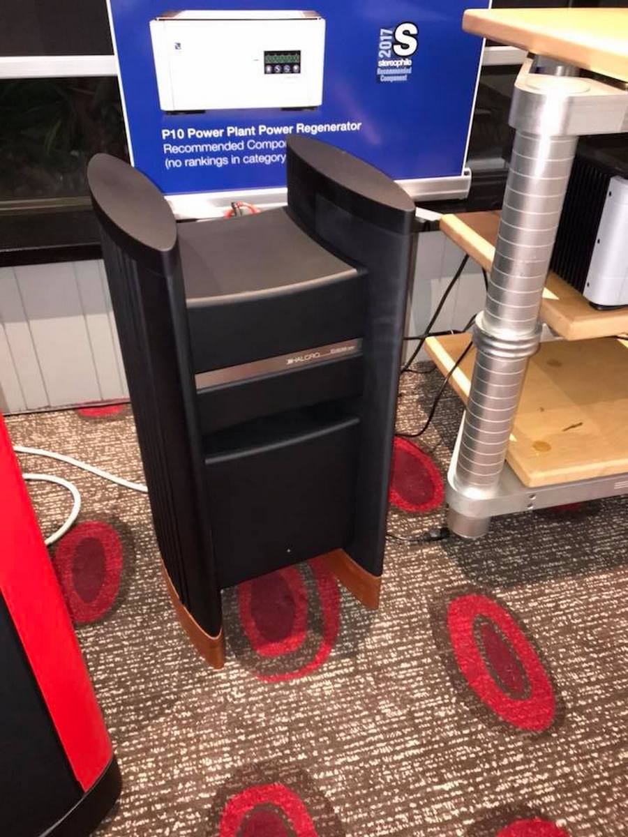 Wizard High-End Audio Blog: Halcro Eclipse at International HiFi Show ...