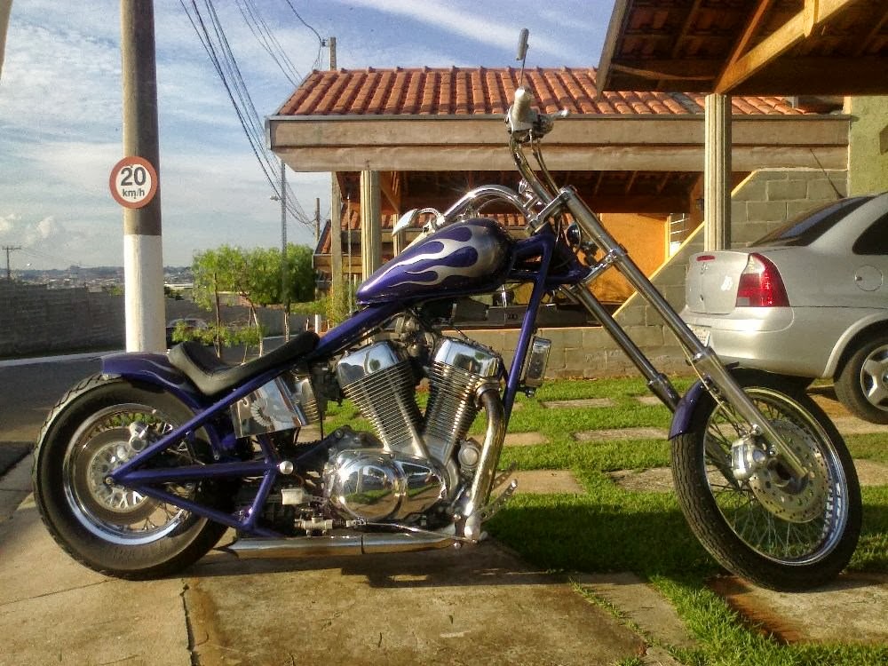 Customland: Brazilian Suzuki Intruder 1400 Chopper