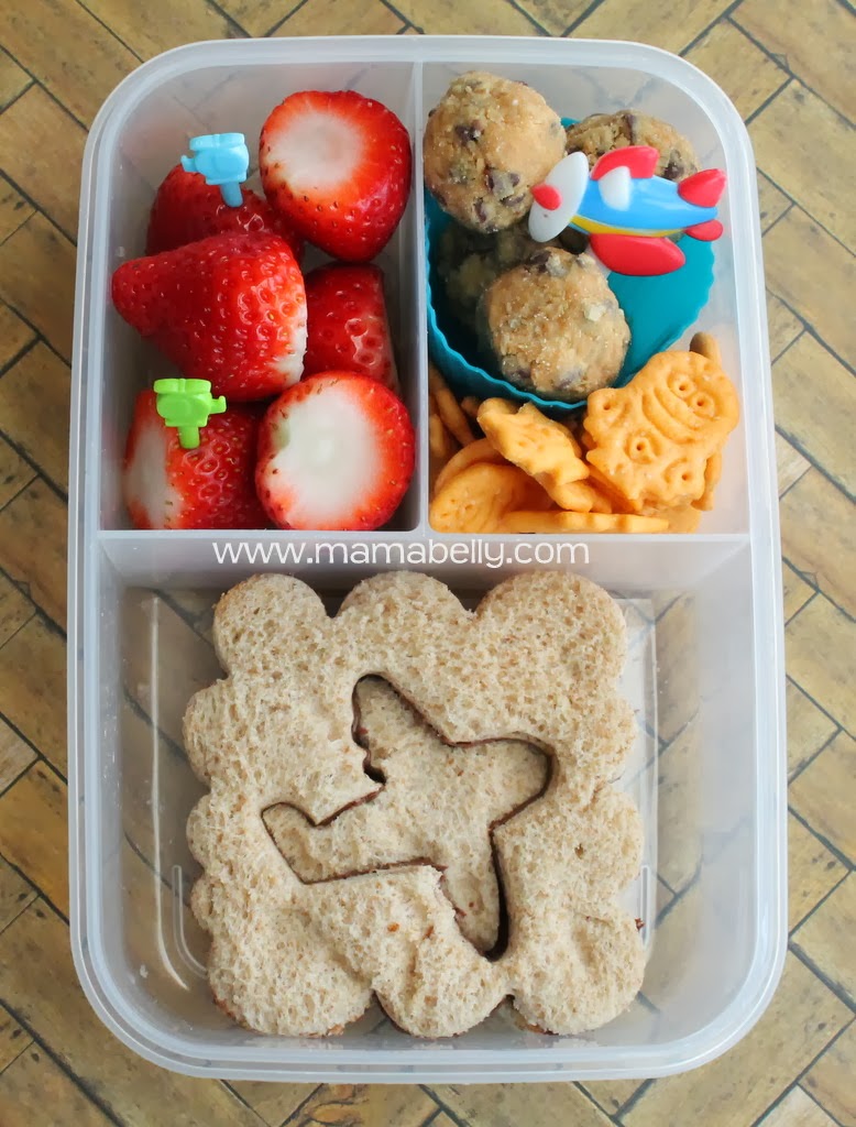 Mamabelly's Lunches With Love: A plain Plane Lunch