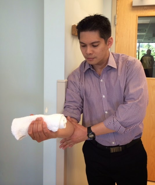 ELBOW SELF-CONDITIONING TECHNIQUES FOR CHRONIC TENNIS ELBOW