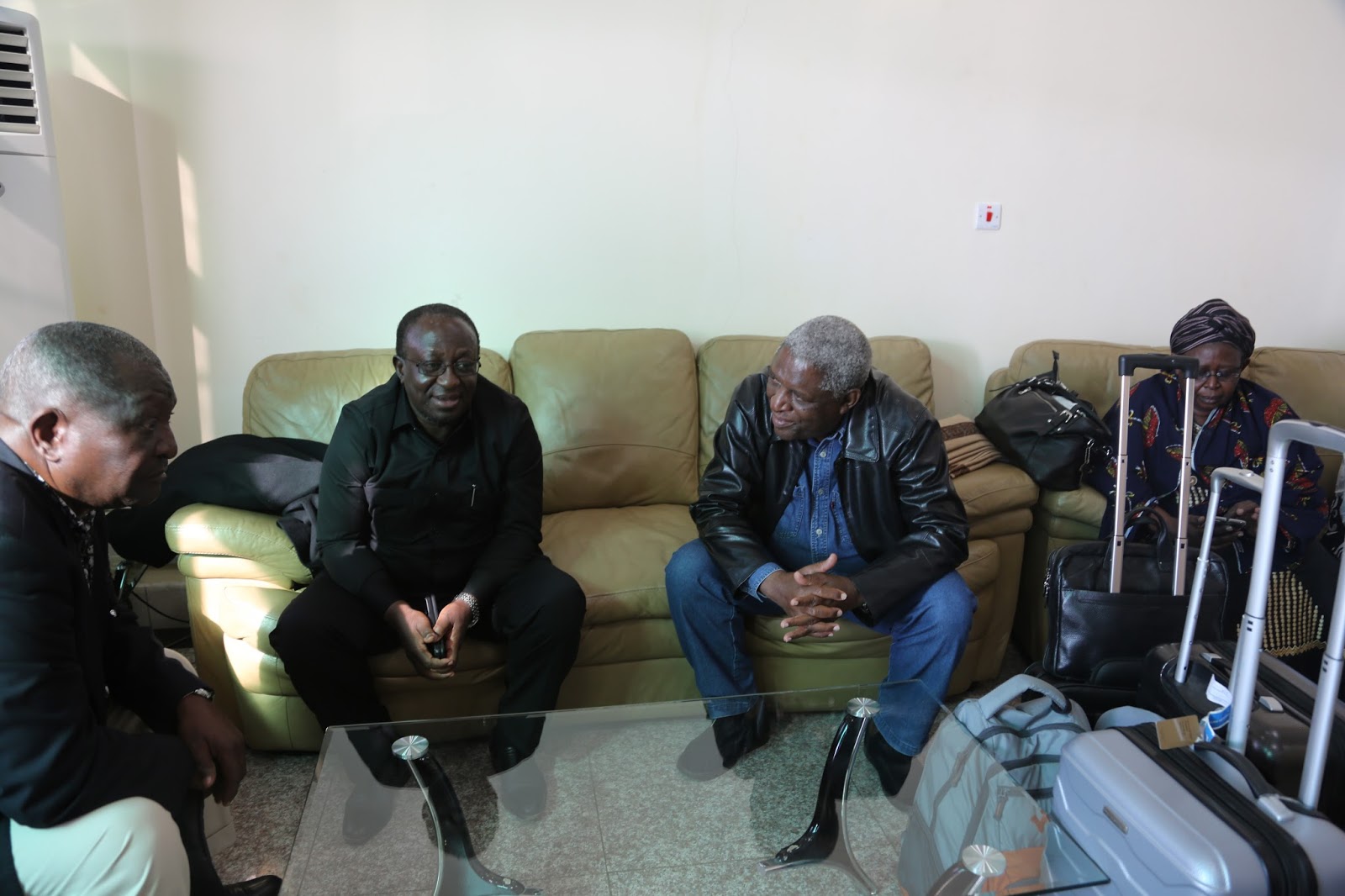 MWILI WA MRS MWAKYEMBE WAWASILI MBEYA JIONI HII, MSAFARA KUELEKEA KYELA ...