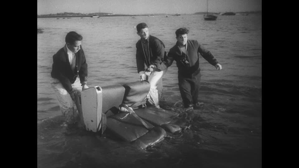 NAKARAJAN: A BIRD KILLED 61 PASSENGERS BY SUICIDE AT BOSTON DATED 1960 ...