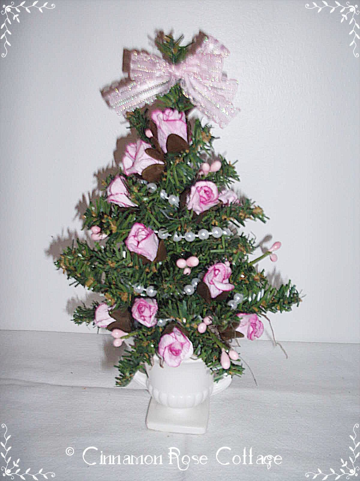 Cinnamon Rose Cottage: Shabby Cottage Christmas Tree With Roses ~ Tutorial