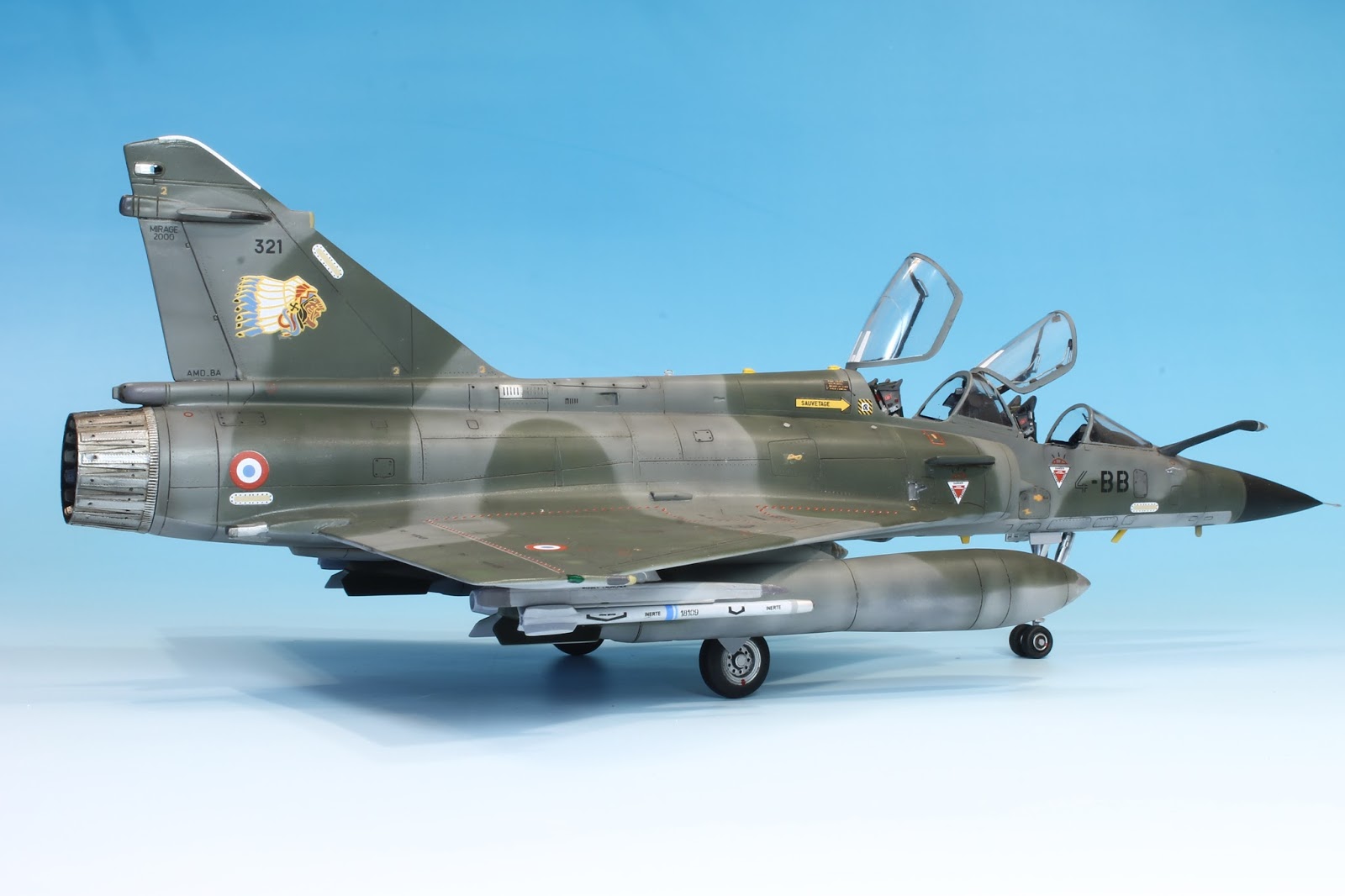Istvan Michalko's scale models: Dassault Mirage 2000N - Heller, 1/48 ...