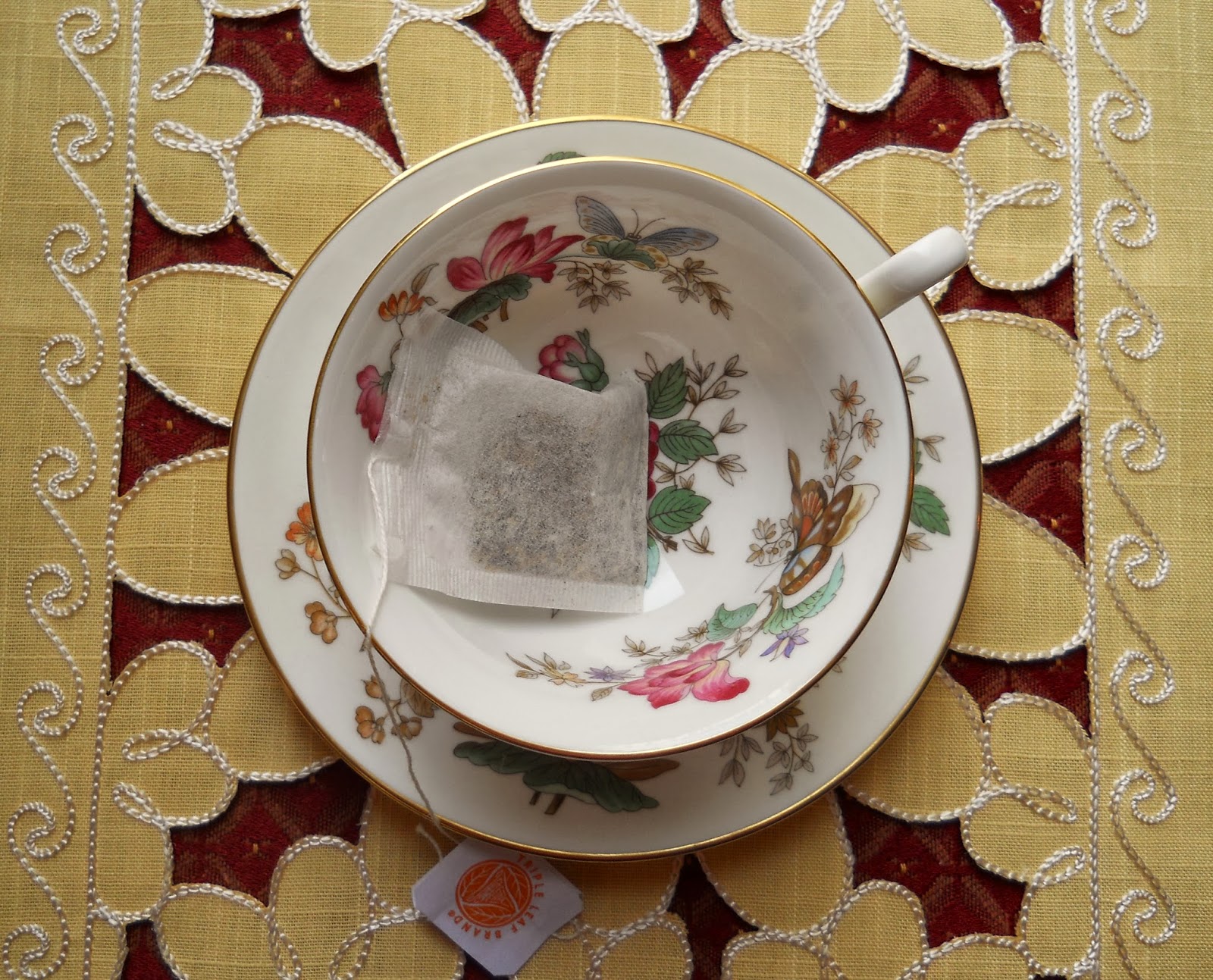 Teatime Journeys: Tea Review--Chrysanthemum Tea