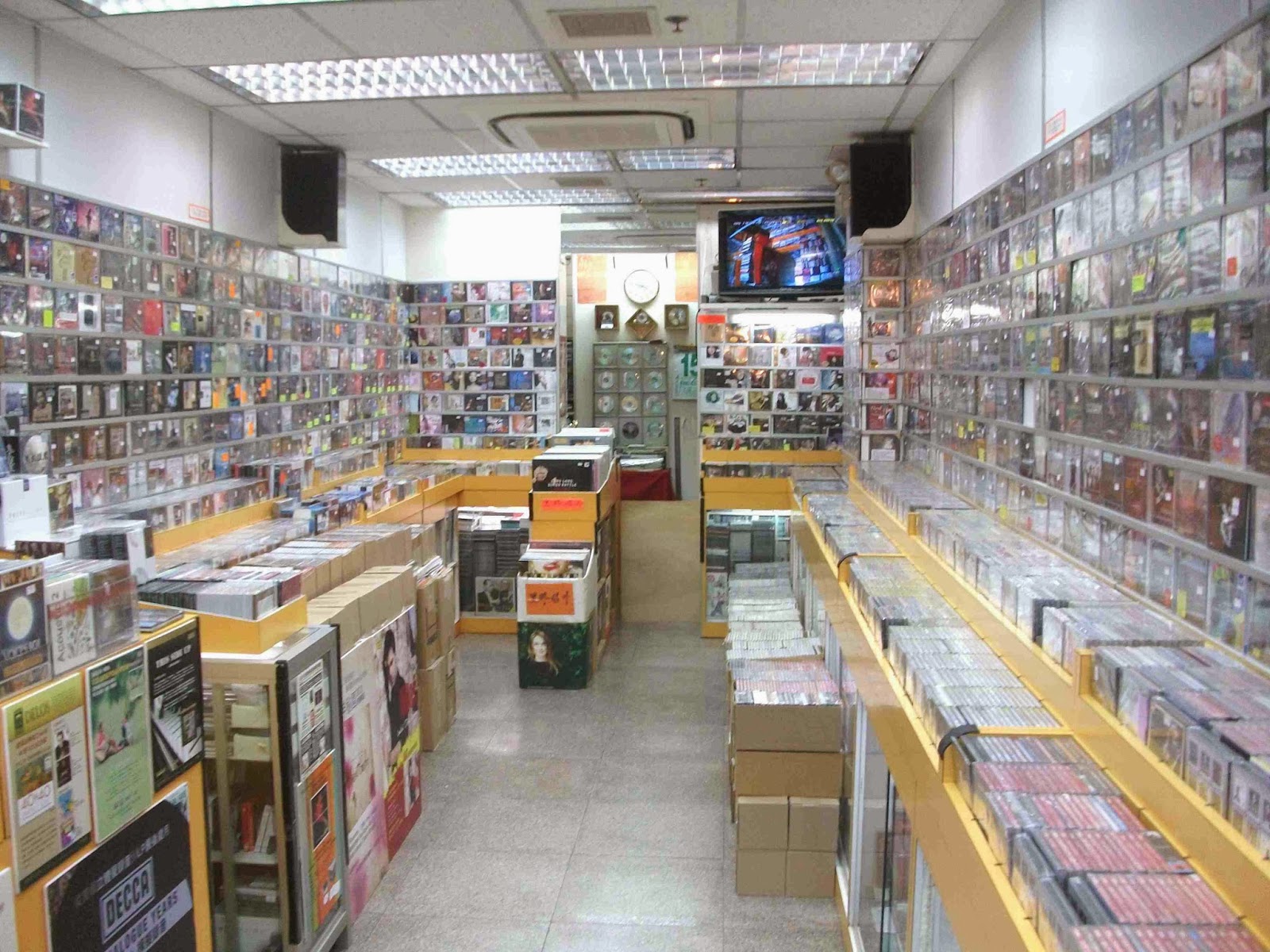 pianomania: Positively My Favourite CD Shop in Hong Kong: PERCIVAL RECORDS