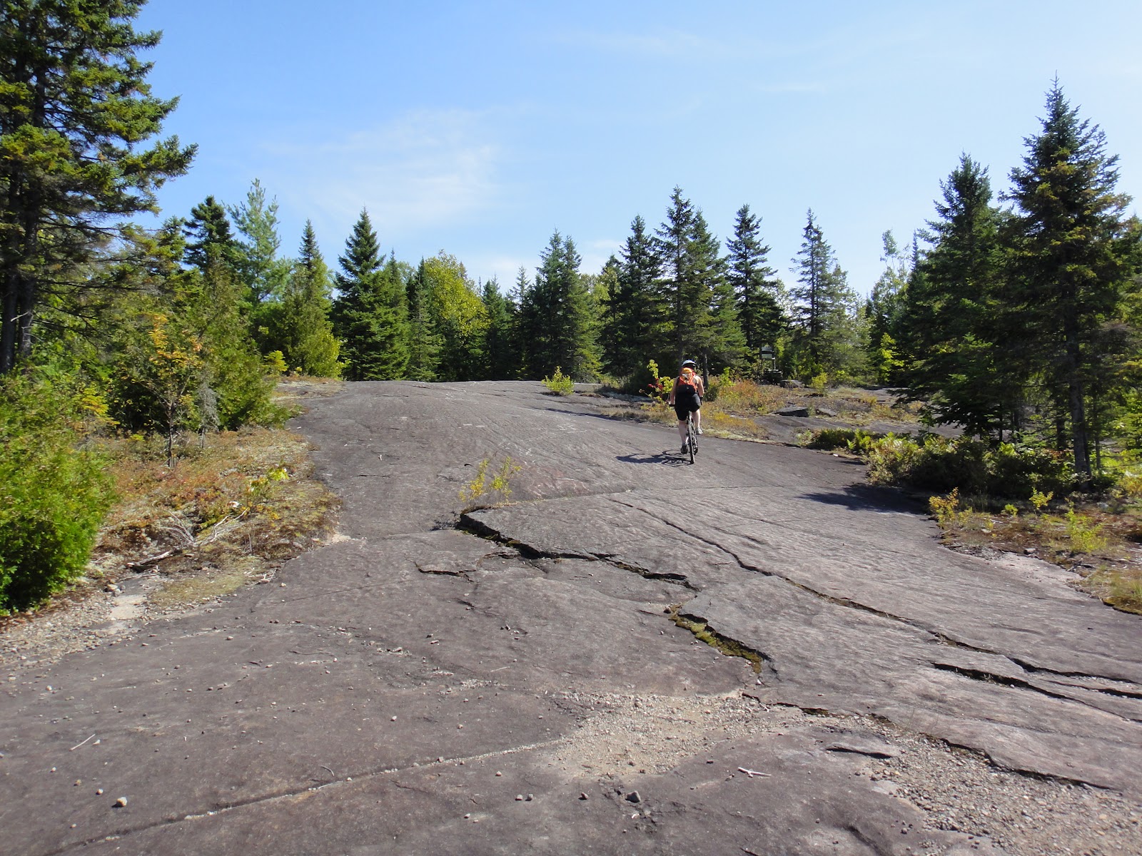 Montreal Experience...l'aventure continue !: Vélo de montagne à Val David