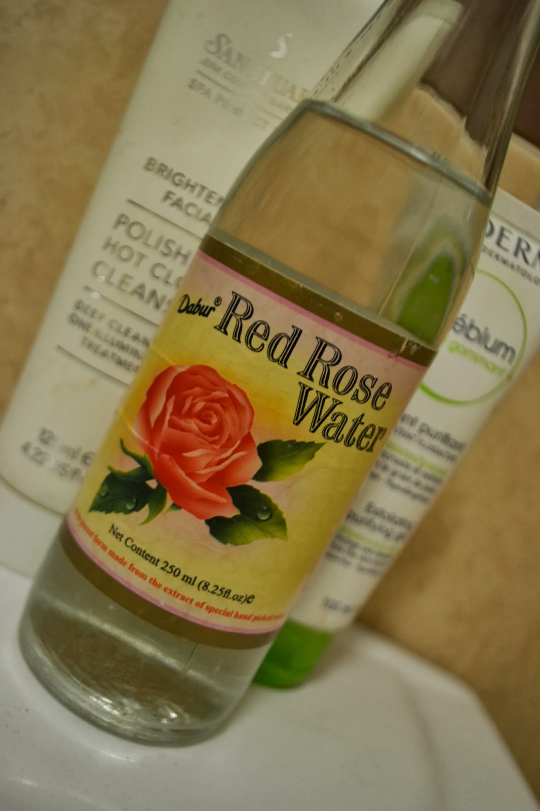 Marta Głogowska: RED ROSE WATER