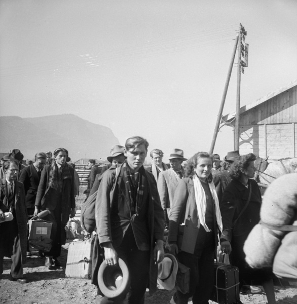 Los Grandes Fotografos: Pierre Jahan (1909-2003)