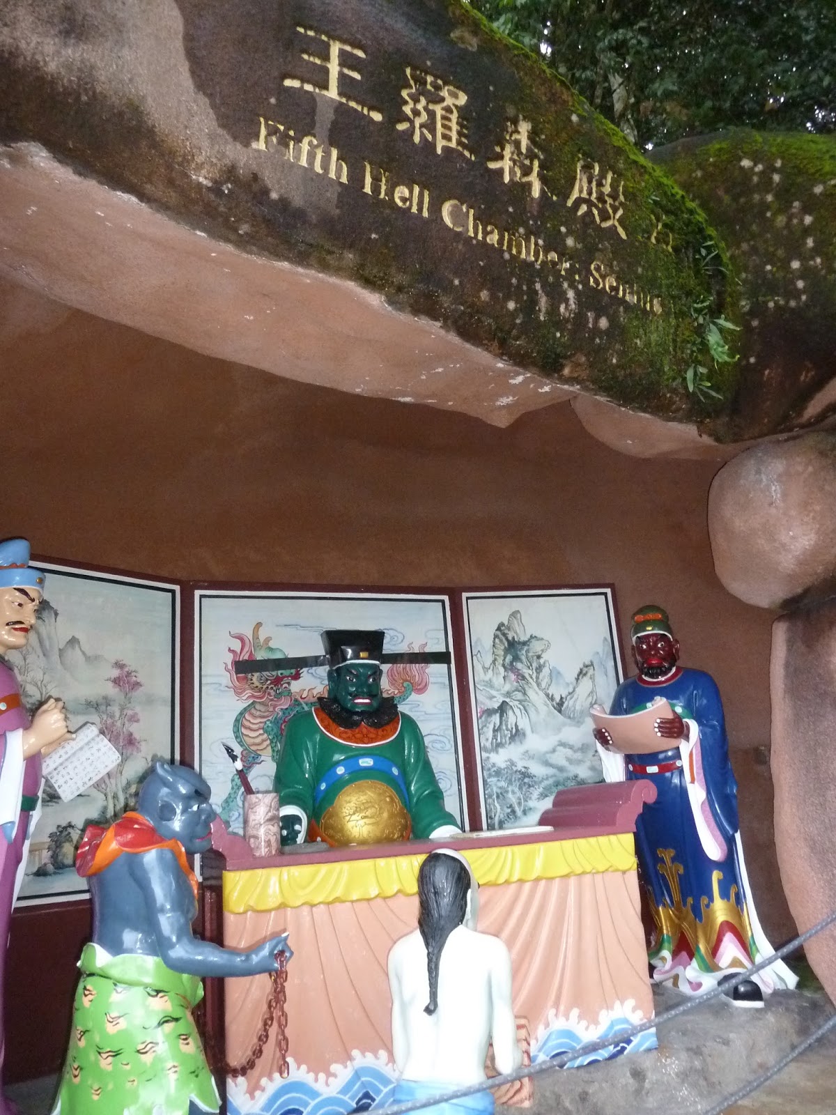 Kee Hua Chee Live!: CHIN SWEE TEMPLE AT RESORTS WORLD GENTING GLOWS ...