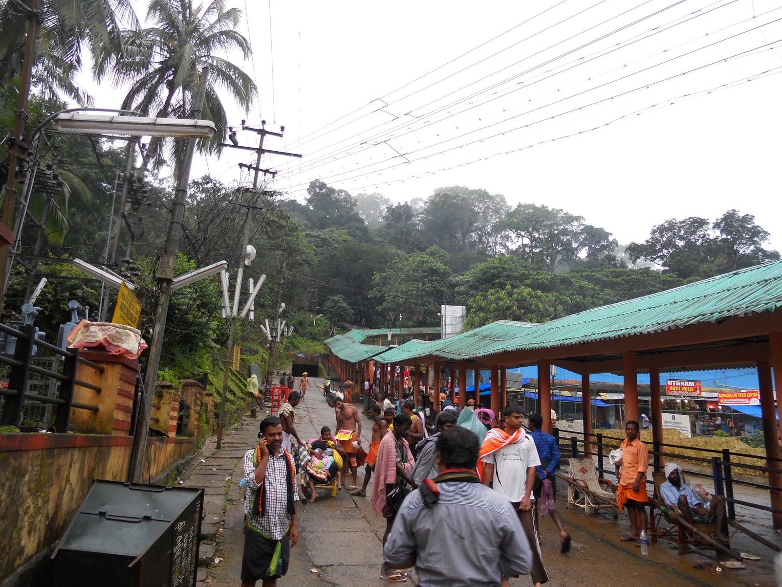 wallpapers name: Story of Sabarimala Temple - Sannidhanam & Shabarimala ...