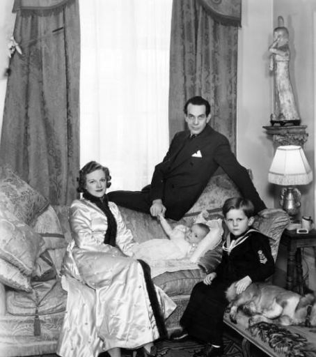 Old-Fashioned Charm: Period Drama Actress - Anna Massey