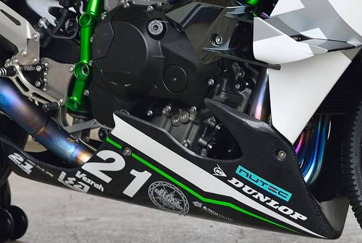 Modifikasi Kawasaki Ninja H2R berwarna putih oleh Trickstar Racing ...