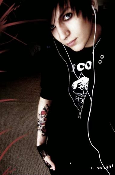 Fashion Style: Emo trend