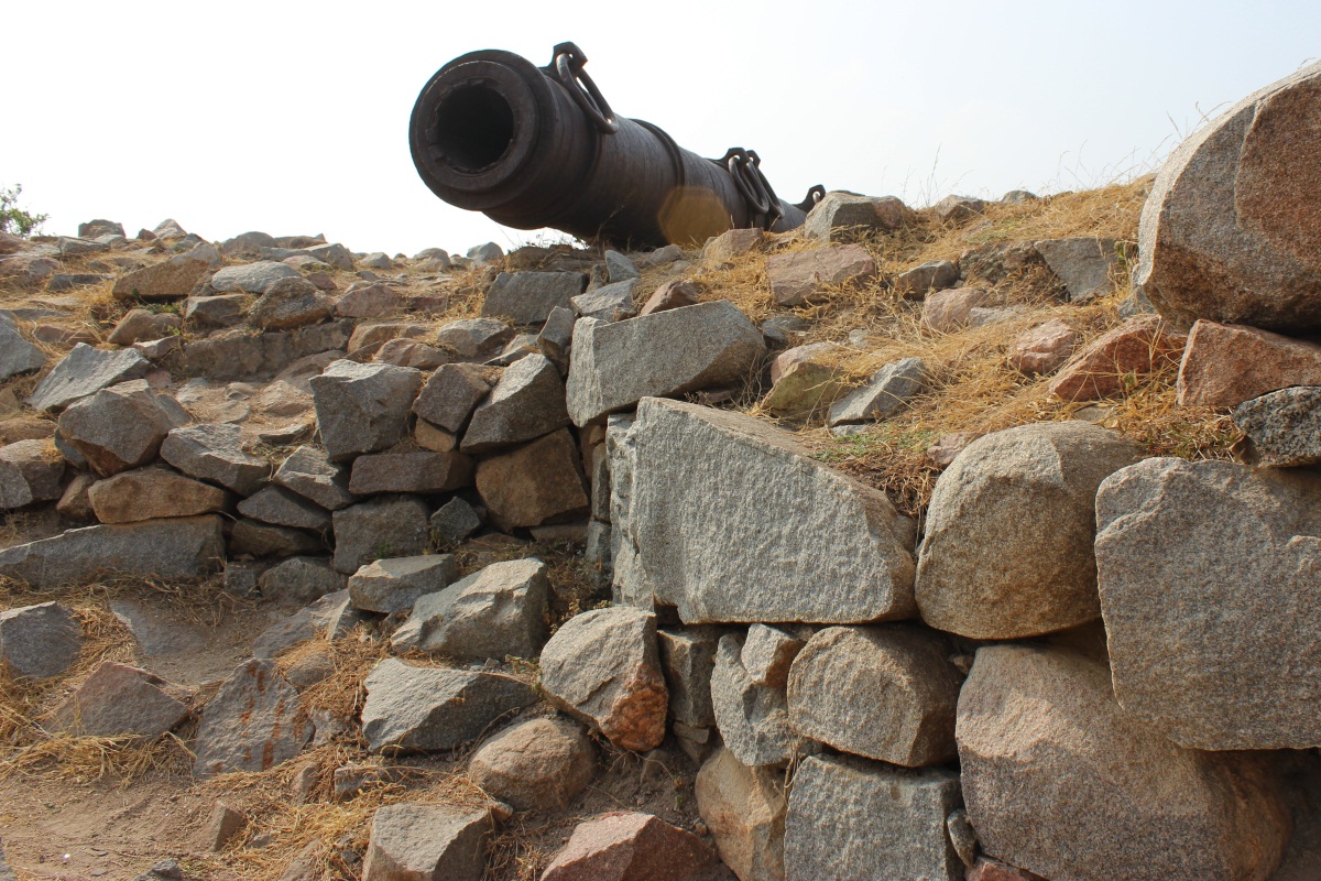 Journeys across Karnataka: Mudgal Fort's North Gate