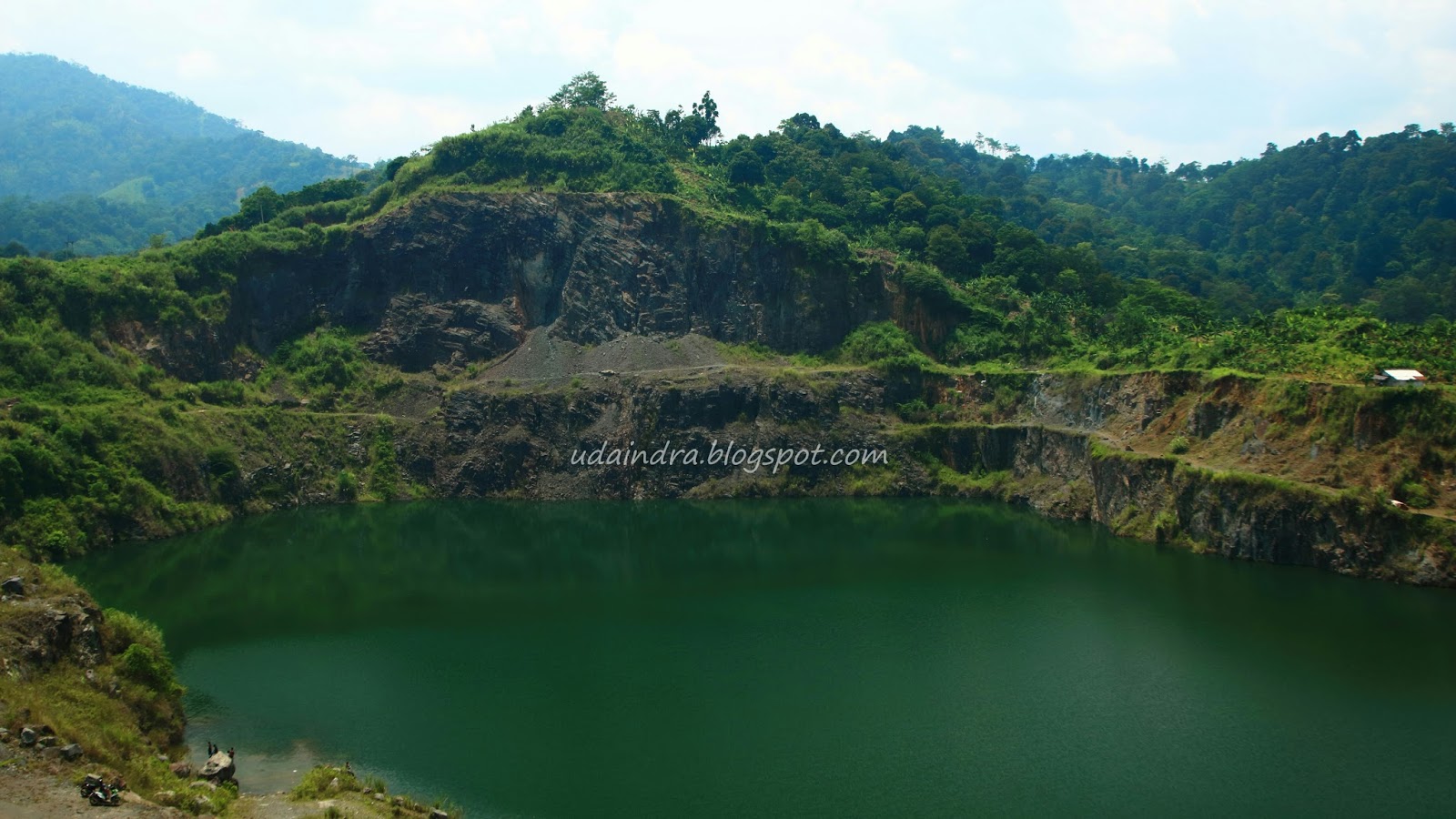 Curug Rahong dan Danau Quarry Jayamix:Keindahan di Tengah Kerusakan ...