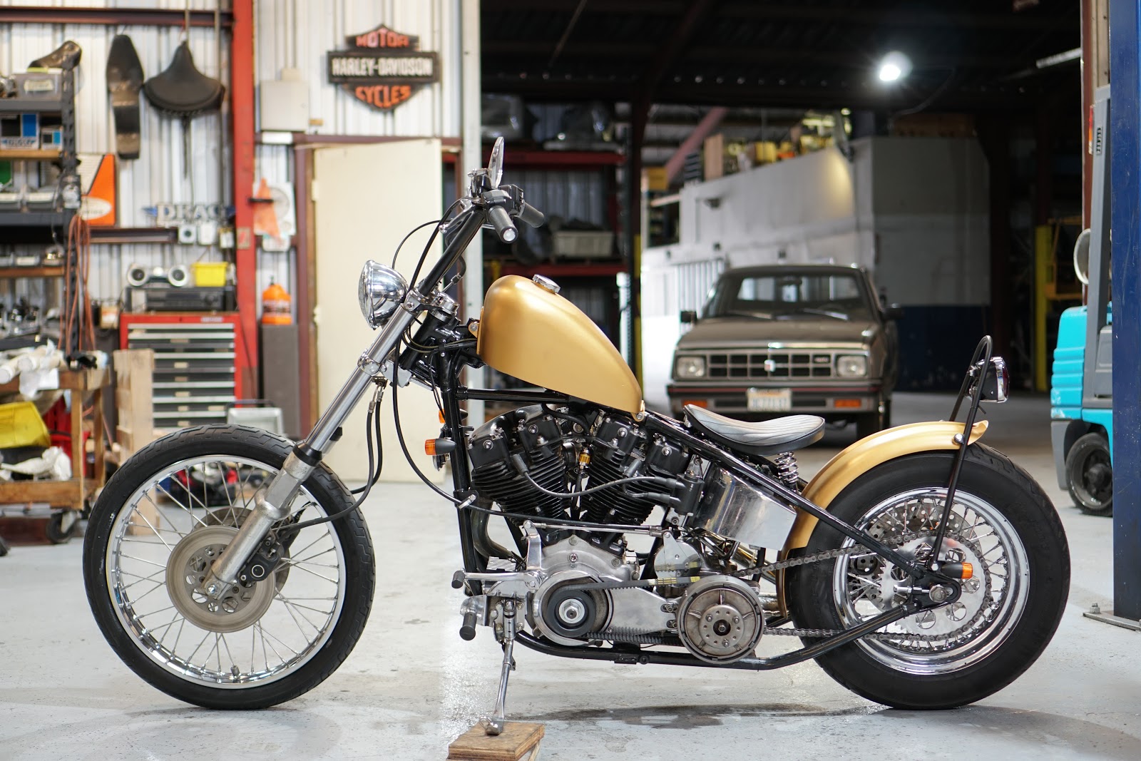 South Bay Street Machines: 1981 Shovelhead Hardtail Rigid