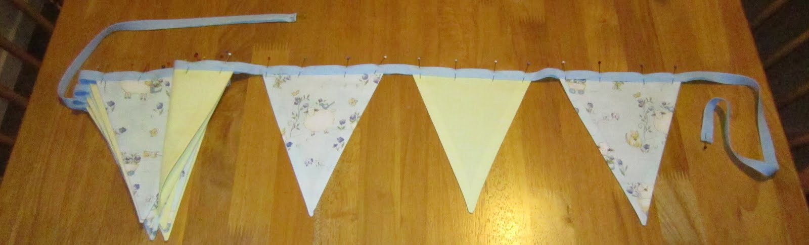 Stitches and Love: Quick Version of the Free Bunting Tutorial & Pattern
