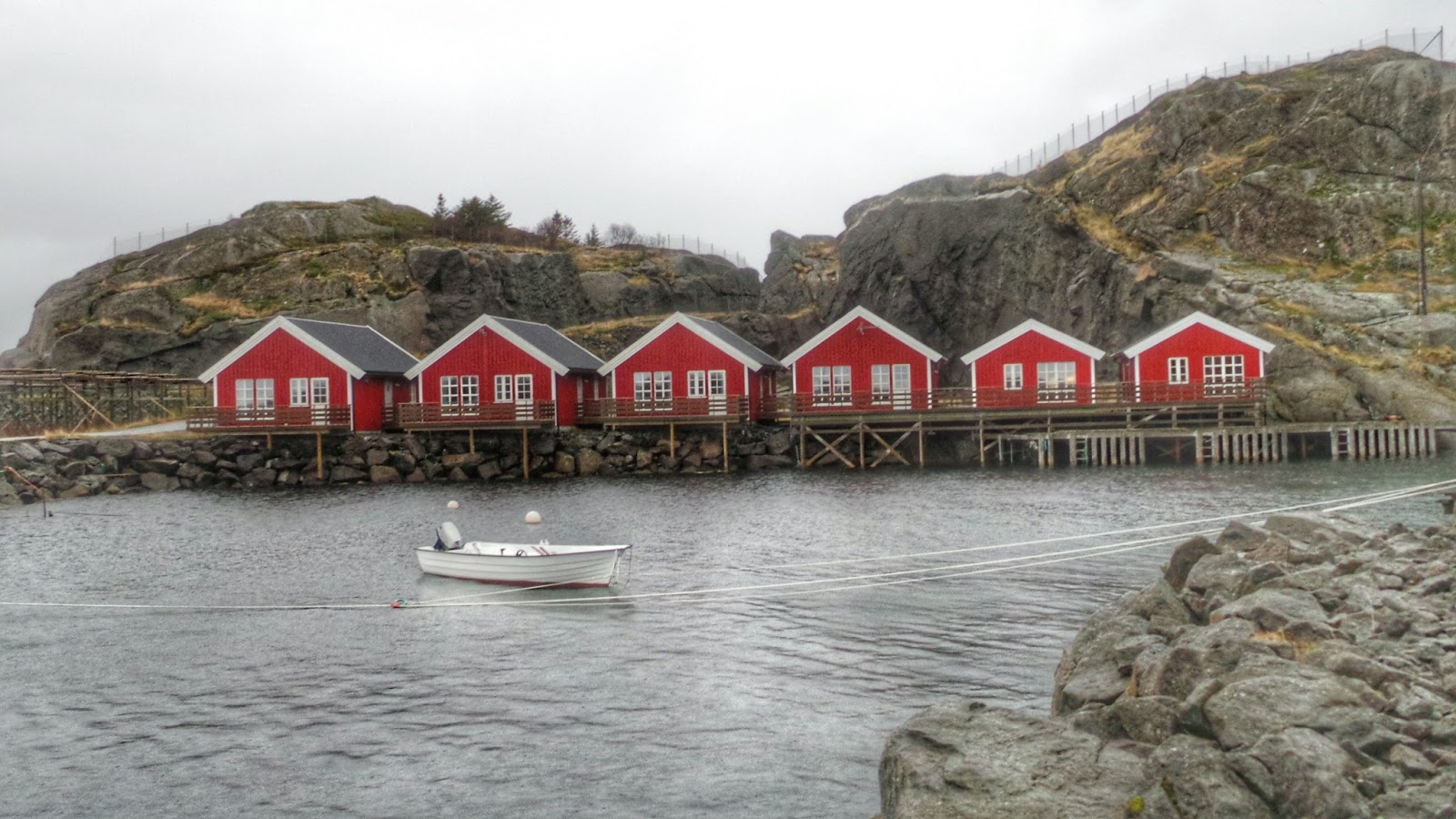 Luces del Norte Islas Lofoten Noruega 2015: Mortsund, un bonito rincón ...