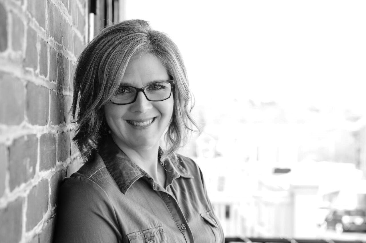 Marie's Romantic Quill: Virtual Tour + Review ~ You May Kiss the Bride ...