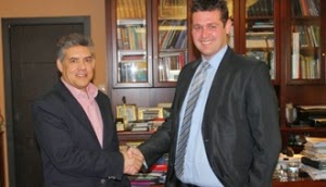 ARIS DESLIS:ΜΙΑ ΖΩΗ ΑΓΩΝΕΣ ΓΙΑ ΤΗΝ ΕΛΛΑΔΑ: Αισχος !!!!!Ο Αγοραστος και ...