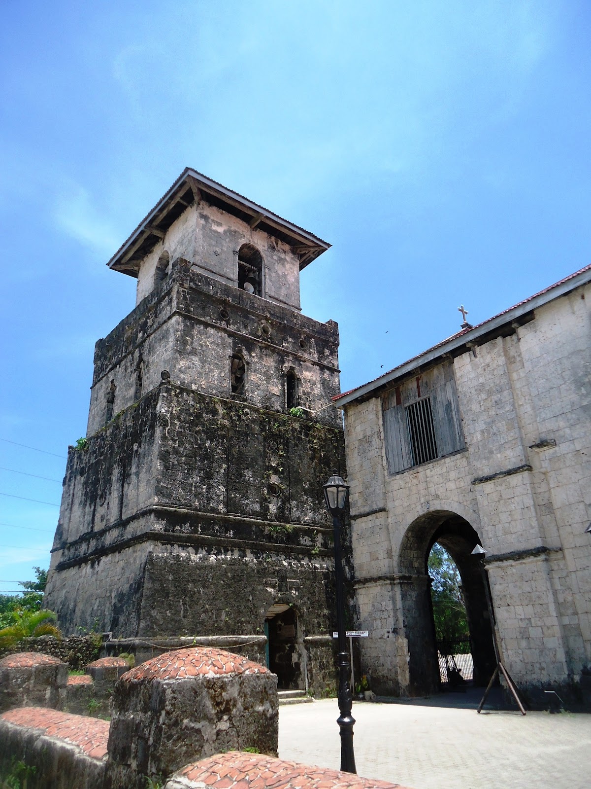 the traveller & her thoughts: BACLAYON CHURCH (bohol)