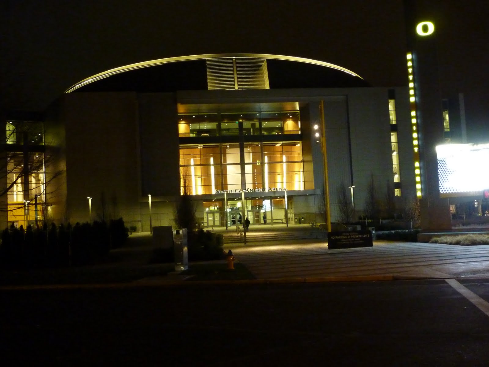 They're Playing Basketball: University of Oregon's Matthew Knight Arena ...