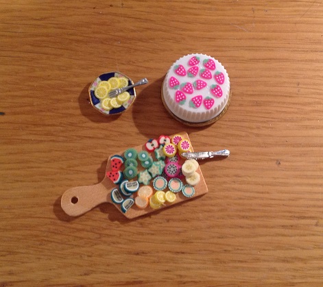 Dollhouse escapes: Really small things