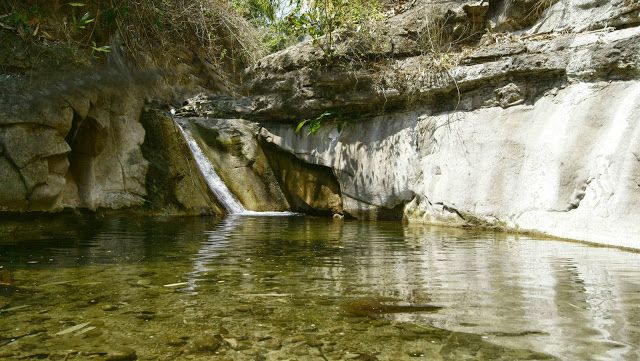 Ban-aw Lawa also known as Kagutungan Falls: Ban-aw Lawa (Kagutungan Falls)