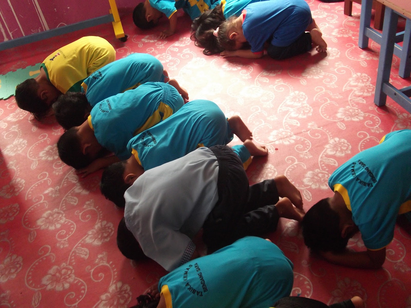 ::*BlogCikguATiQah*::: belajar solat dan bacaan dalam solat