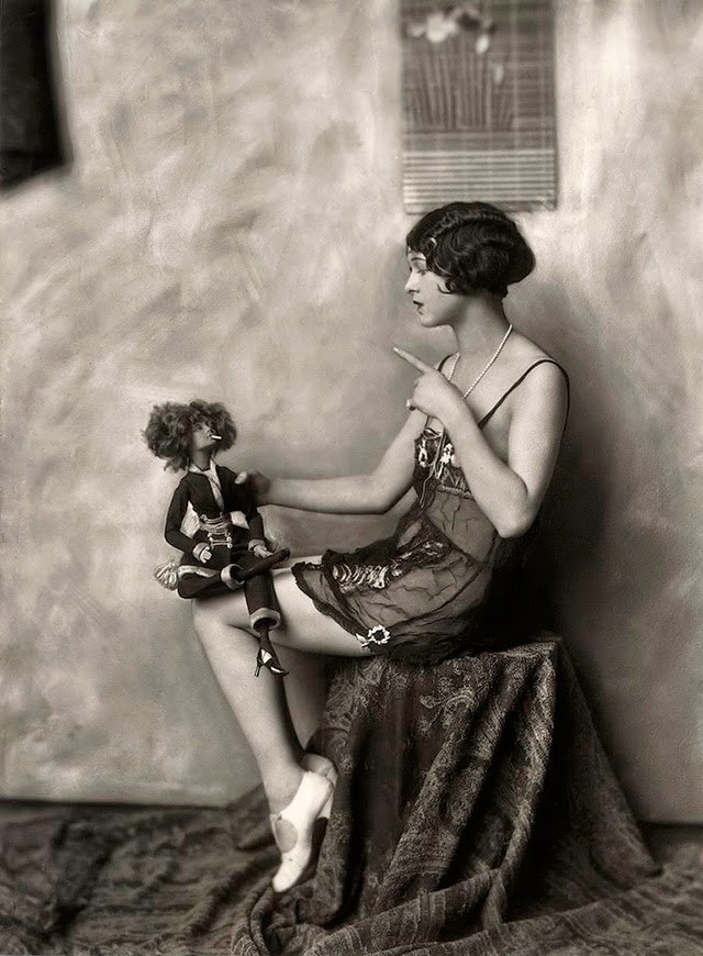 35 Beautiful Portrait Photos Of Ziegfeld Follies Showgirls From The