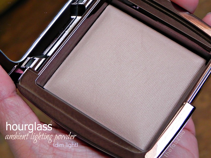 Hourglass Had Me at Hello! Ambient Lighting Powder (Dim Light) Review ...