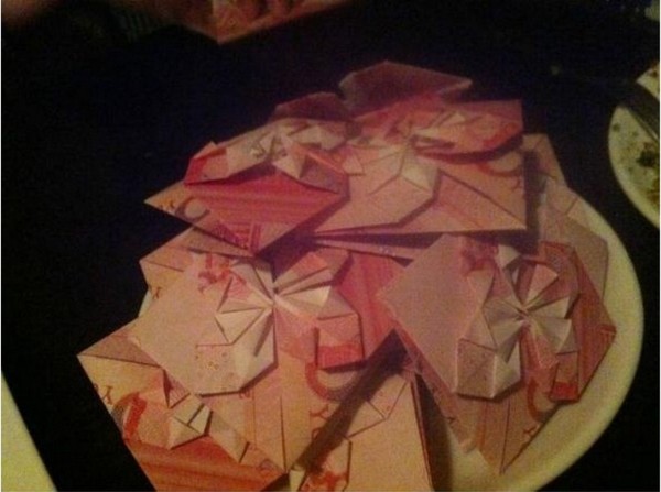 Cool : Lelaki Lipat 520 Origami Duit 100Yuan Untuk Orang Tercinta (5 ...