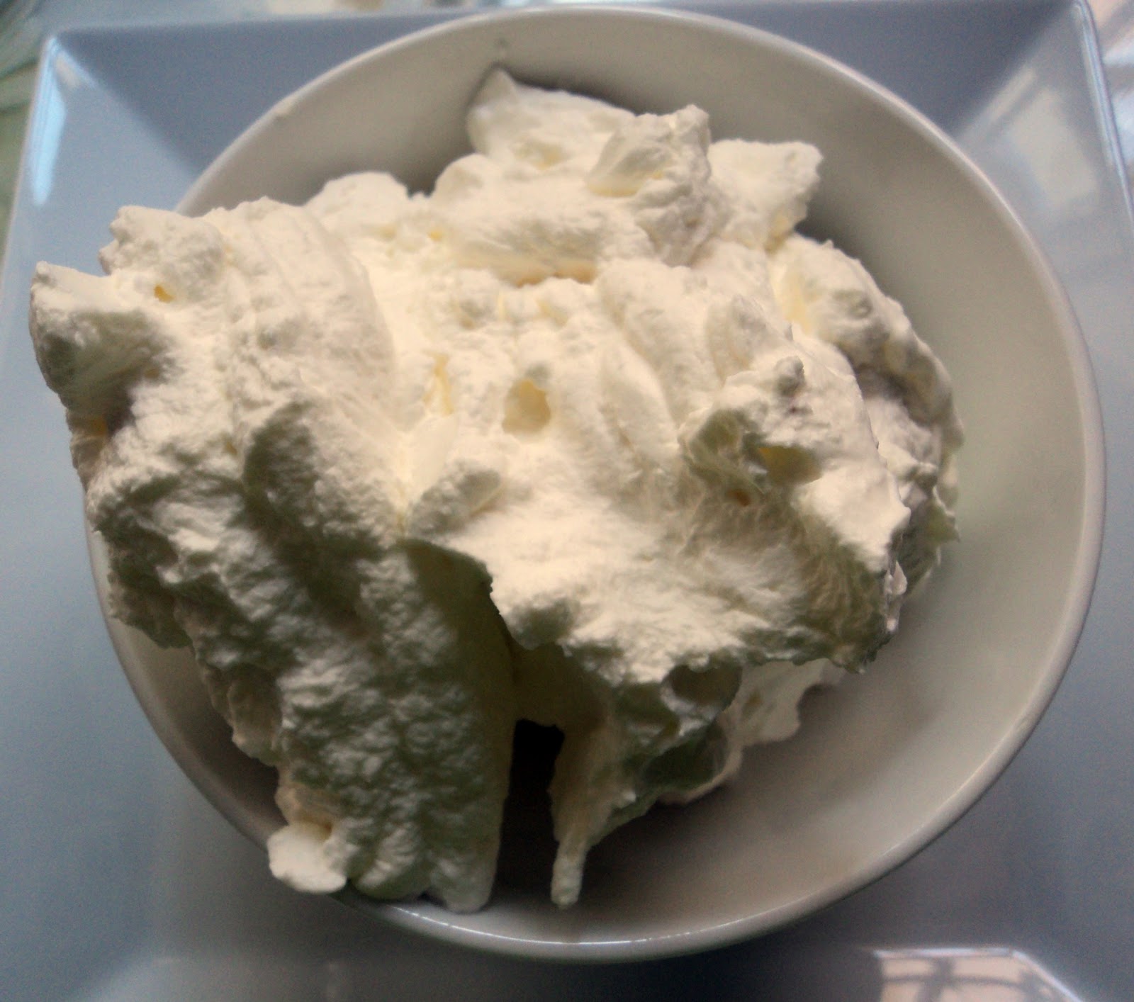 Nata montada CON TRUCO - Olor a hierbabuena