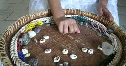 SAGRADA UMBANDA ORIGINAL - SJC: JOGO DE BÚZIOS