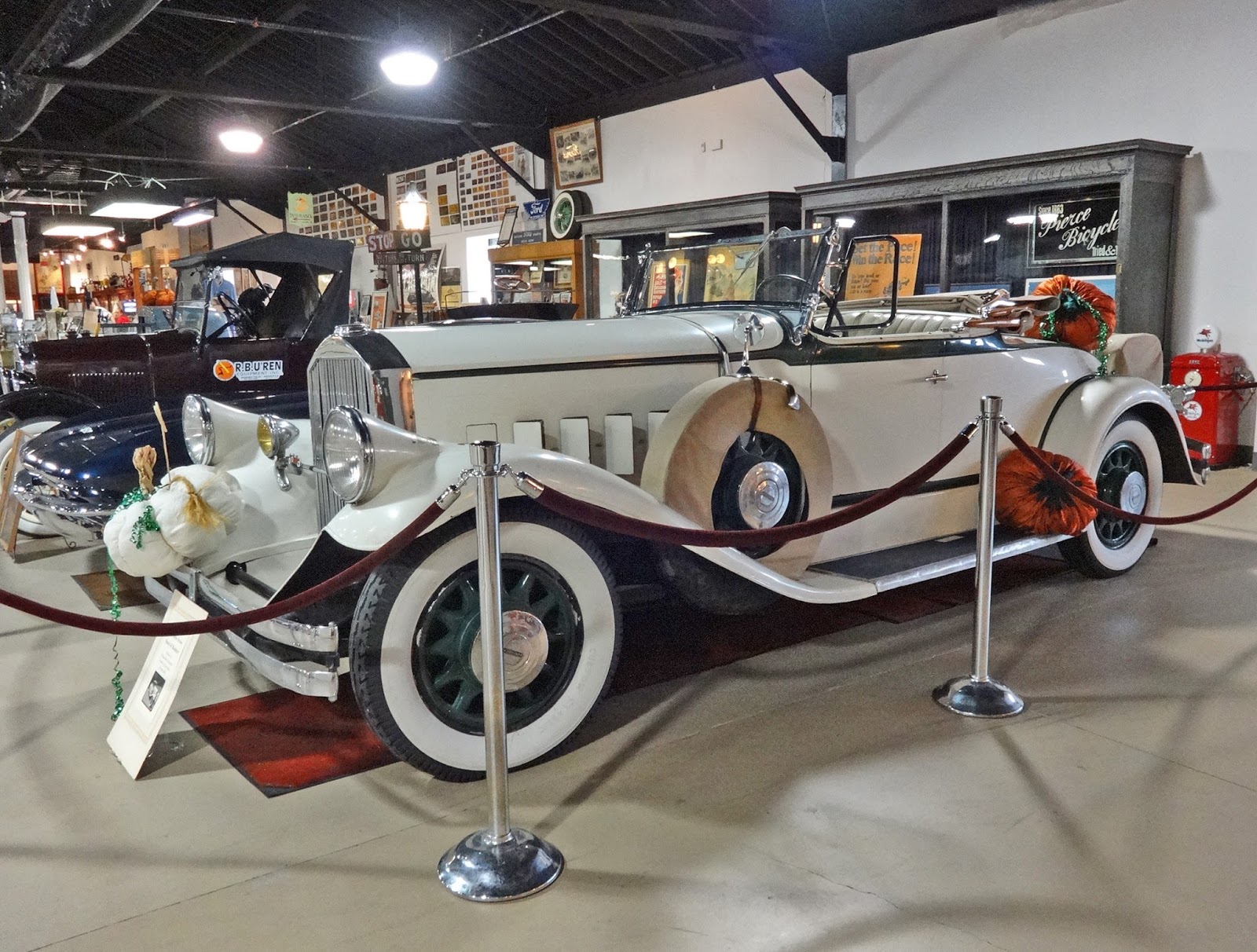 Jax Stumpes: Buffalo Transportation Pierce-Arrow Museum (10/8/2016)
