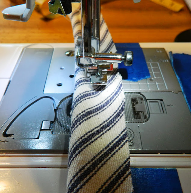The Morning Stitch: Chair Pad Tutorial