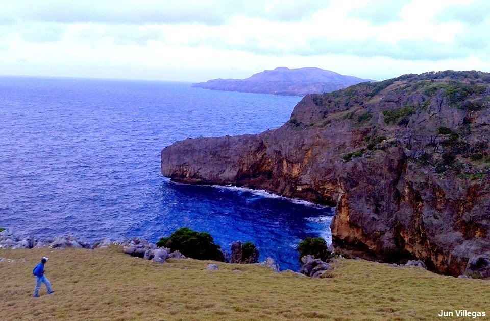 Smart Backpacker: Rapang Cliff Trek, Itbayat Island, Batanes