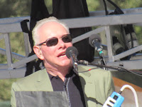 A Tuesday Night Memo: In 'Fast Forward', Joe Jackson continues his ...