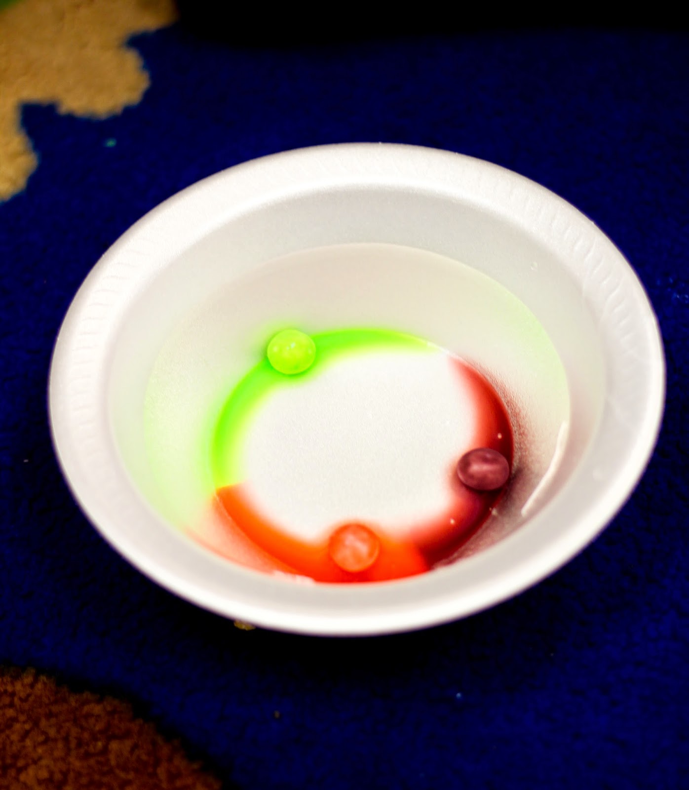 Freebielicious: Saint Patrick's Day Science Experiment